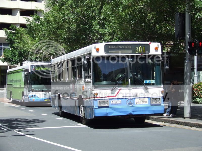 Mk4 Mercedes Benz at Circular Quay